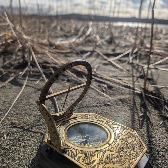 Franklin Mint | Other | Vintage Brass Sundial Compass | Poshmark